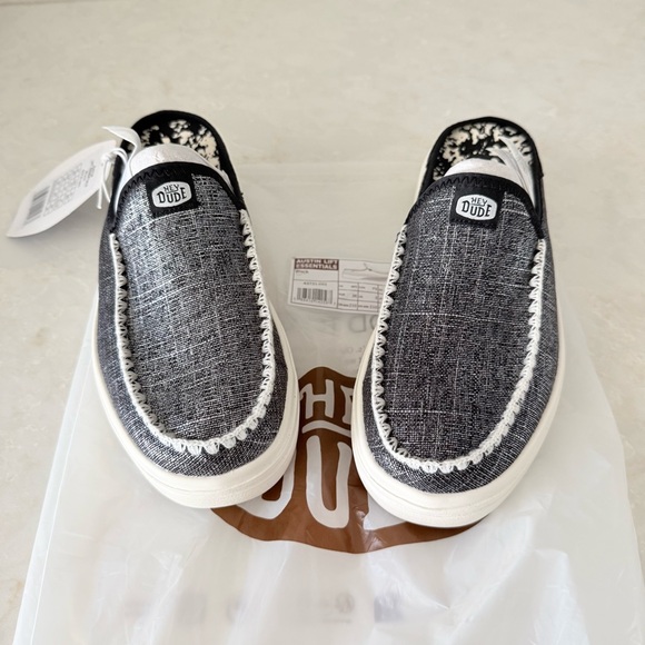 Hey Dude | Shoes | Hey Dude Austin Lift Essentials | Poshmark
